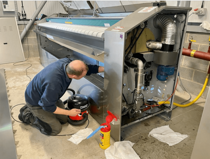 Commercial & Industrial Washing Machine Repair | Engineer